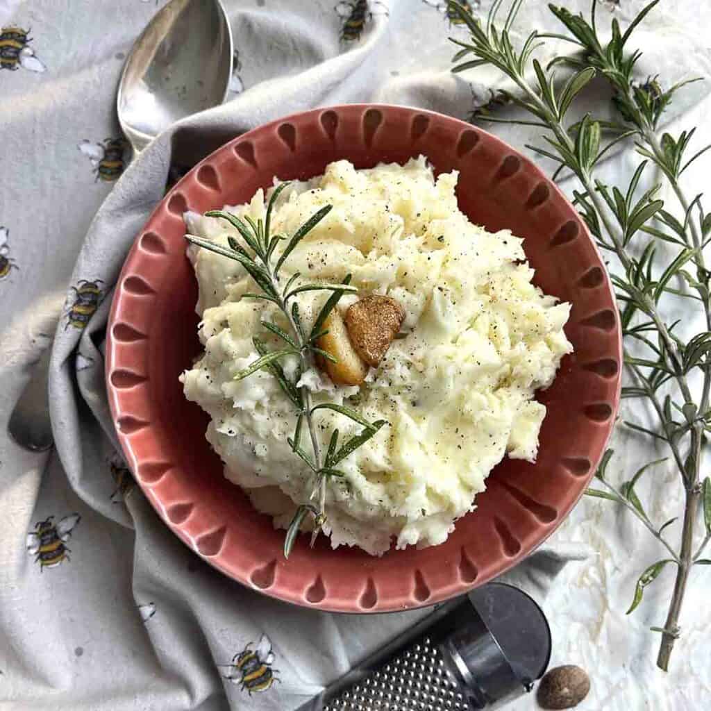 Minted Mushy Peas - Great British Recipes